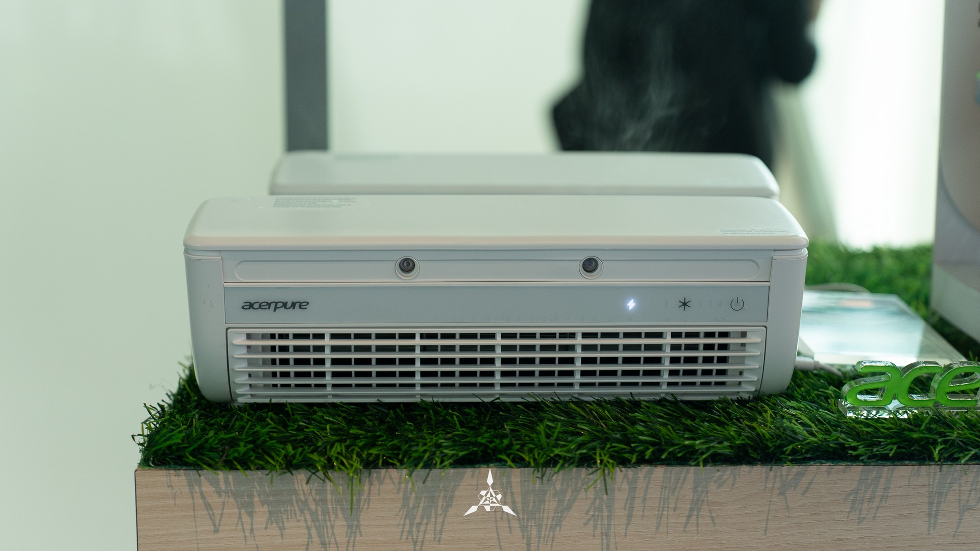 The Acerpure COZY HF2 Portable Misting Fan helps you keep Cool during ...